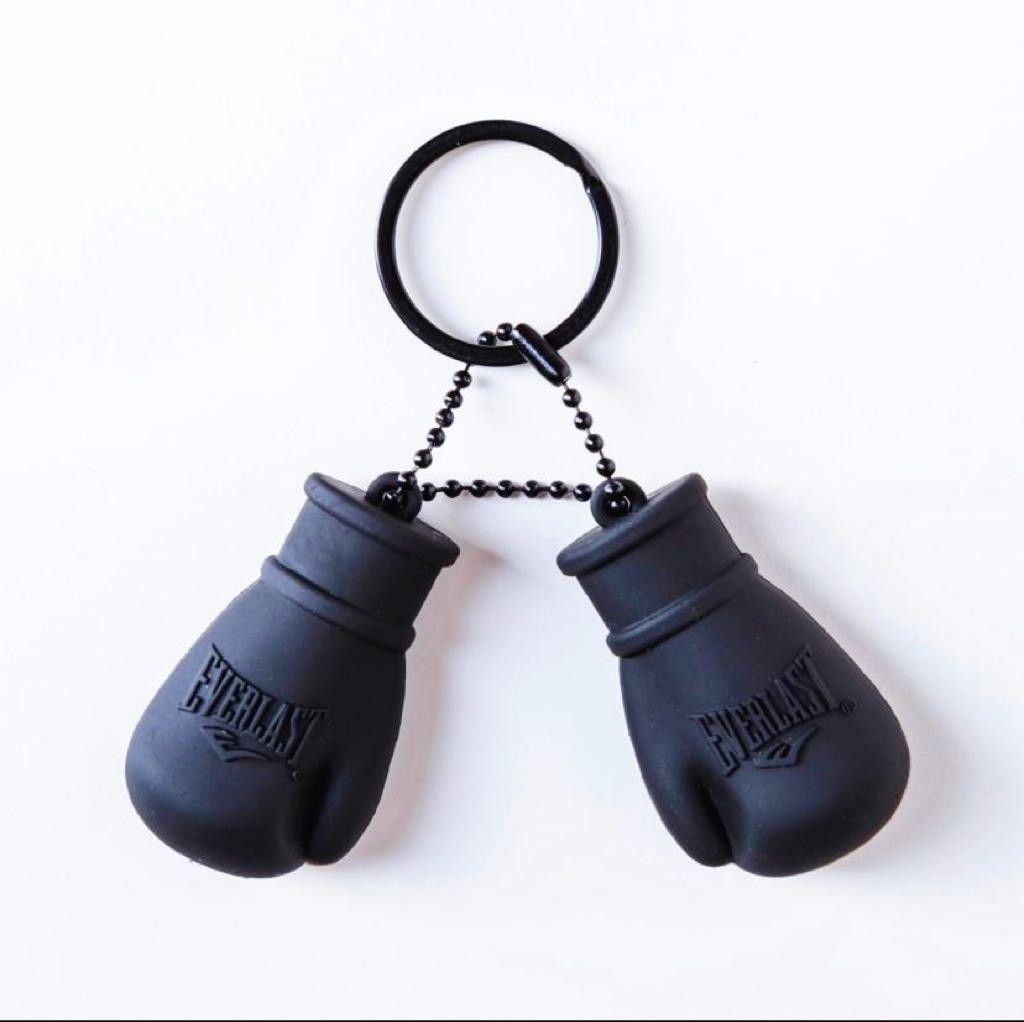 Everlast Black Gloves Keychain, Men's Fashion, Watches & Accessories ...