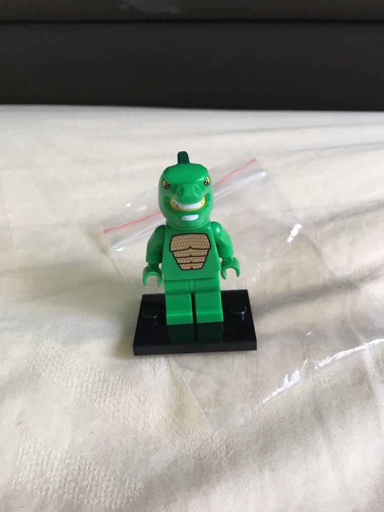 Lego mini fig series 5 Lizard man in suit, Hobbies & Toys, Toys & Games ...