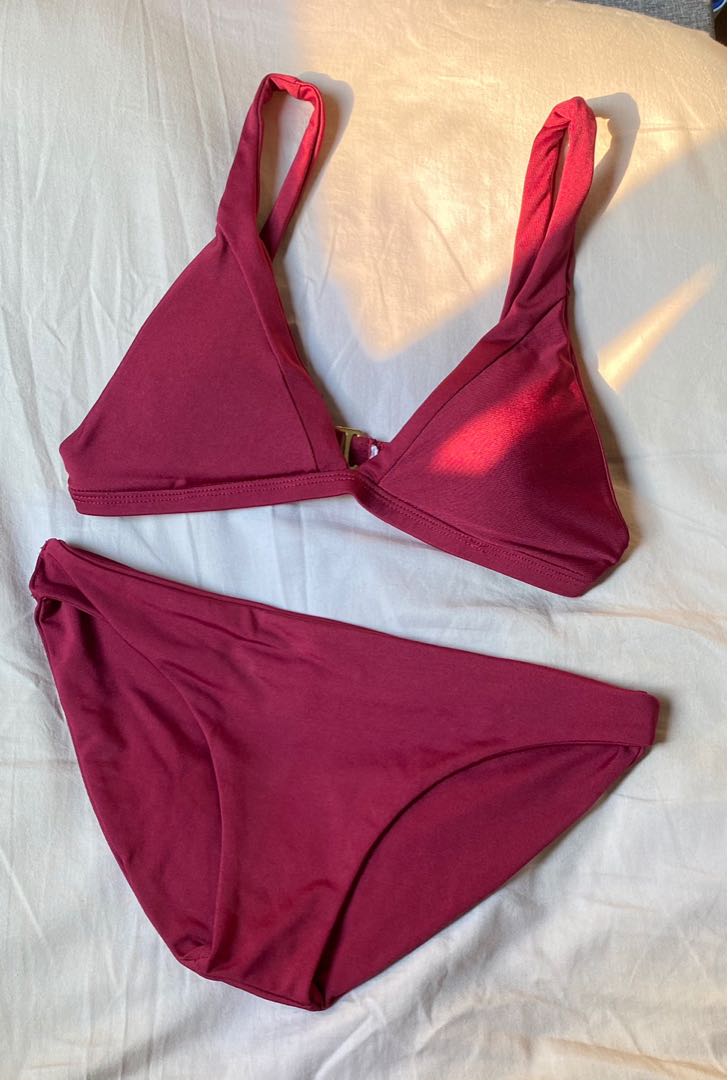 Maroon bikini, Women's Fashion, Swimwear, Bikinis & Swimsuits on Carousell