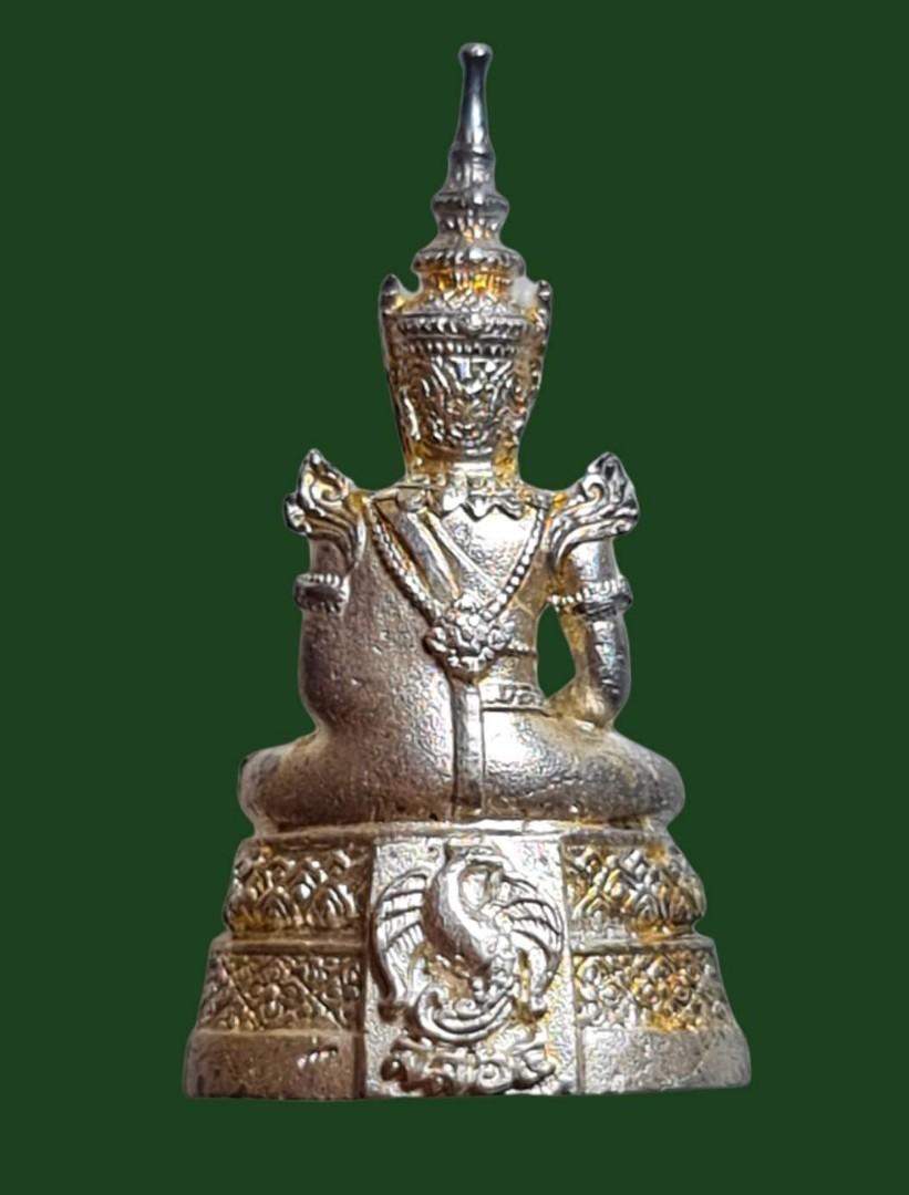 Phra kaew morokot, 2539, Hobbies & Toys, Memorabilia & Collectibles ...