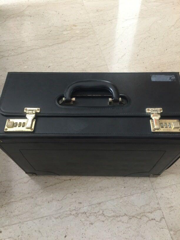 Pilot documents bag, Men's Fashion, Bags, Briefcases on Carousell