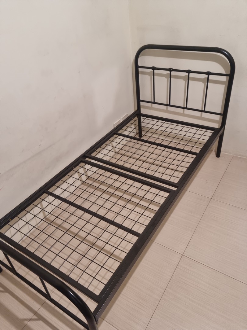 RUSH SALE: Mandaue Foam Kumi Metal Bed Frame, Furniture & Home Living ...