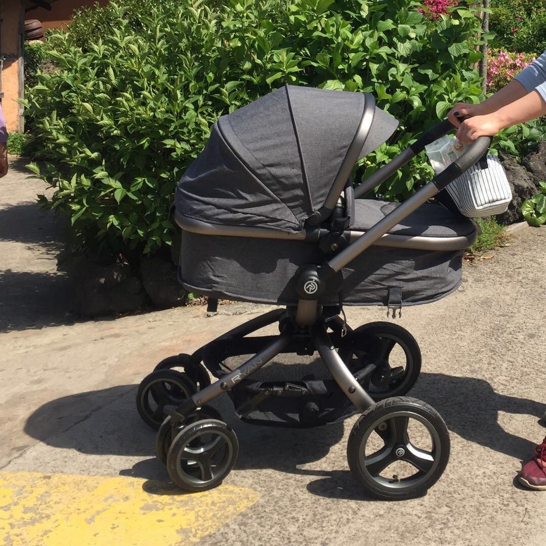 Ryan Spin Royal, Babies & Kids, Going Out, Strollers on Carousell