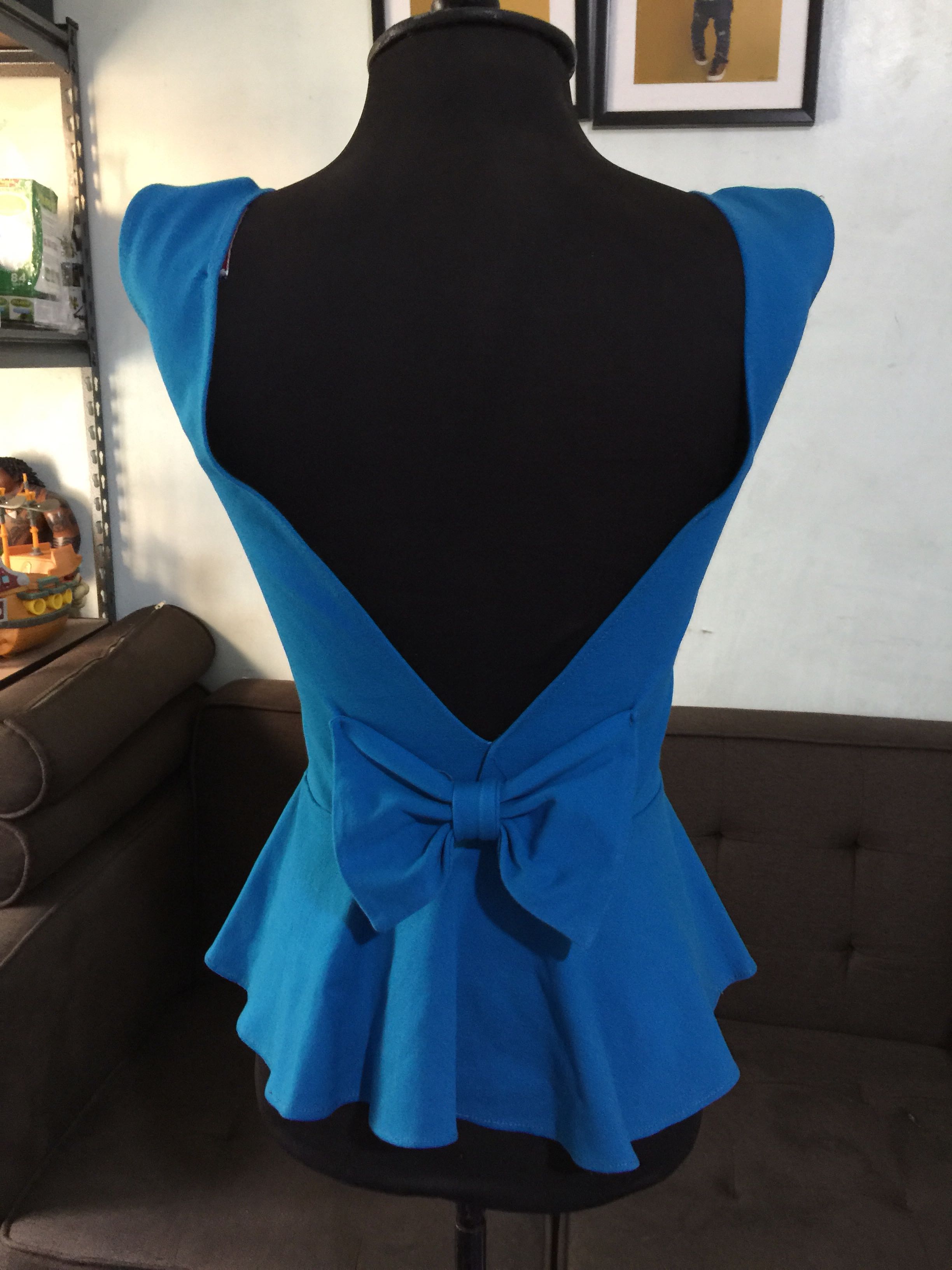 Sexy Low Back Blue top, Women's Fashion, Tops, Sleeveless on Carousell