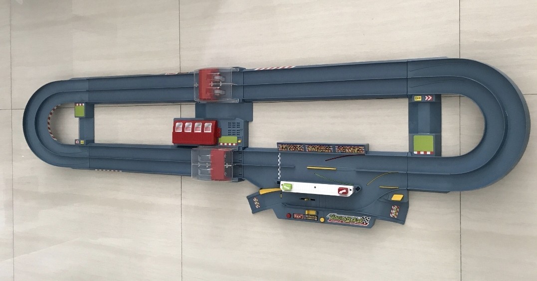 Tomica Race Track, Hobbies & Toys, Toys & Games on Carousell