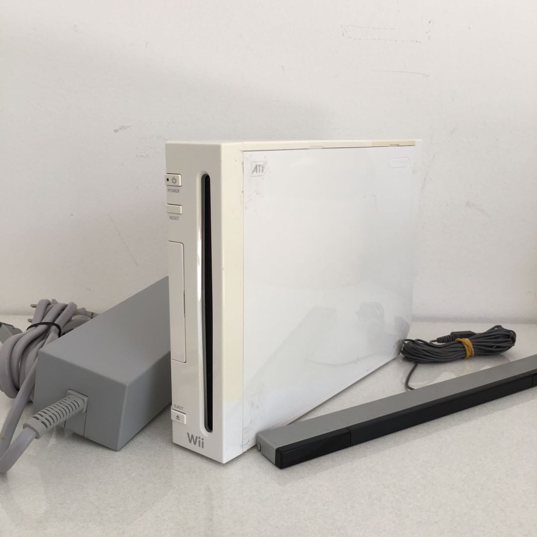 Original Wii console set, Video Gaming, Video Game Consoles, Nintendo ...