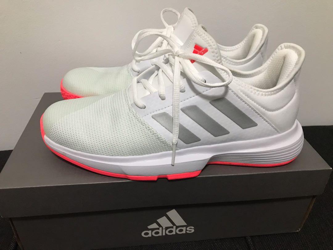 Adidas Tennis Shoes, Women's Fashion, Footwear, Sneakers on Carousell