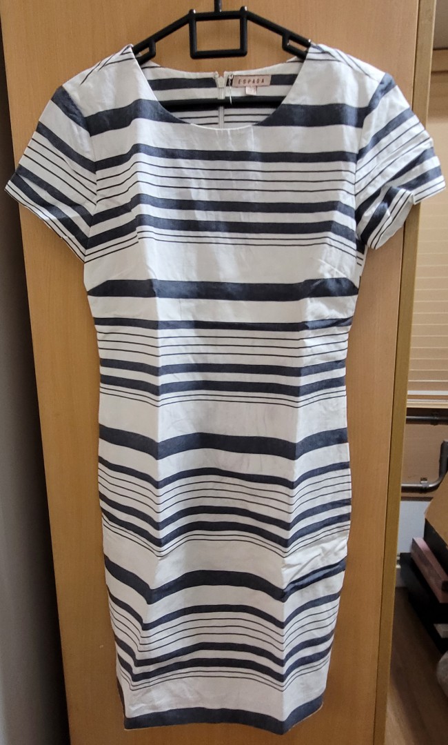 Espada Dress white and blue, Women's Fashion, Dresses & Sets, Dresses ...