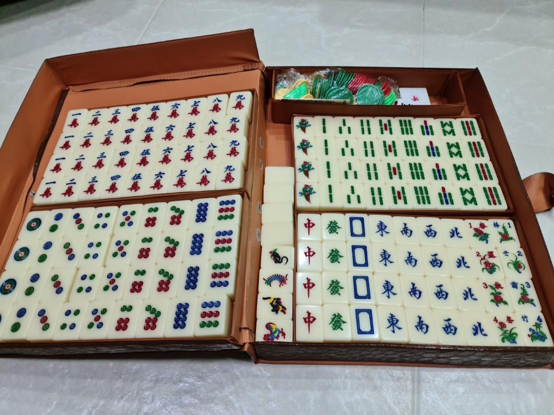 Mahjong set, Hobbies & Toys, Toys & Games on Carousell