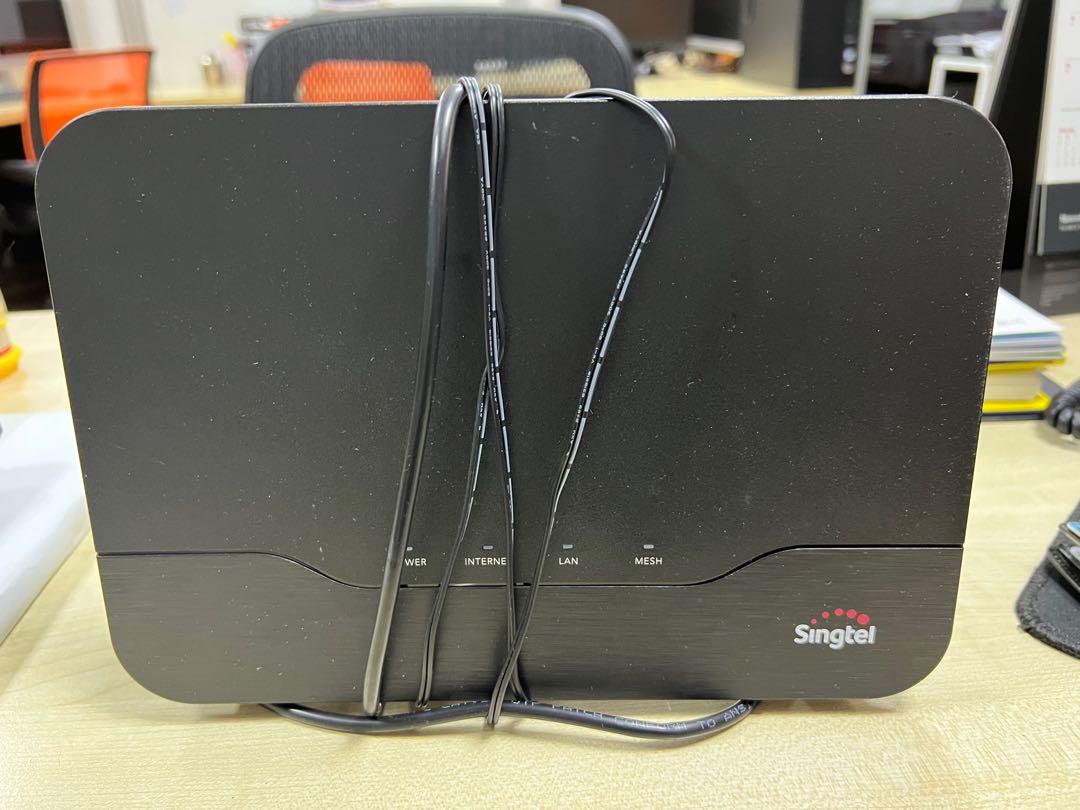 SingTel router, Computers & Tech, Parts & Accessories, Networking on ...