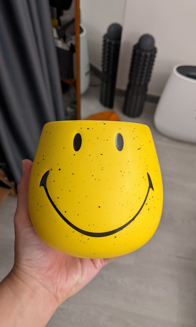 Typo Smiley Cup, Hobbies & Toys, Stationery & Craft, Other Stationery ...