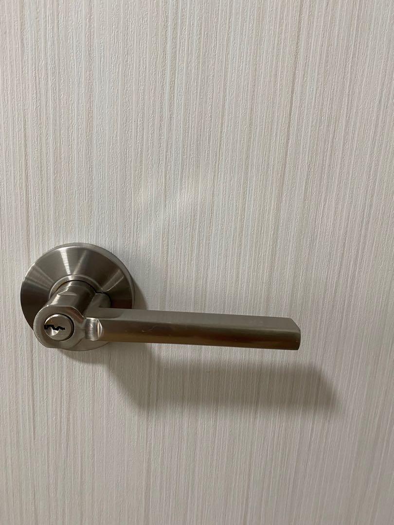 White wooden HDB room door, Furniture & Home Living, Security & Locks ...