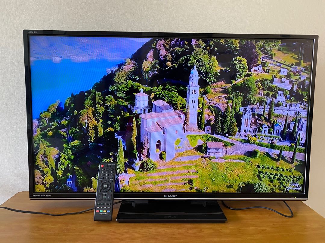 39" Sharp LCD TV, TV & Home Appliances, TV & Entertainment, TV on Carousell