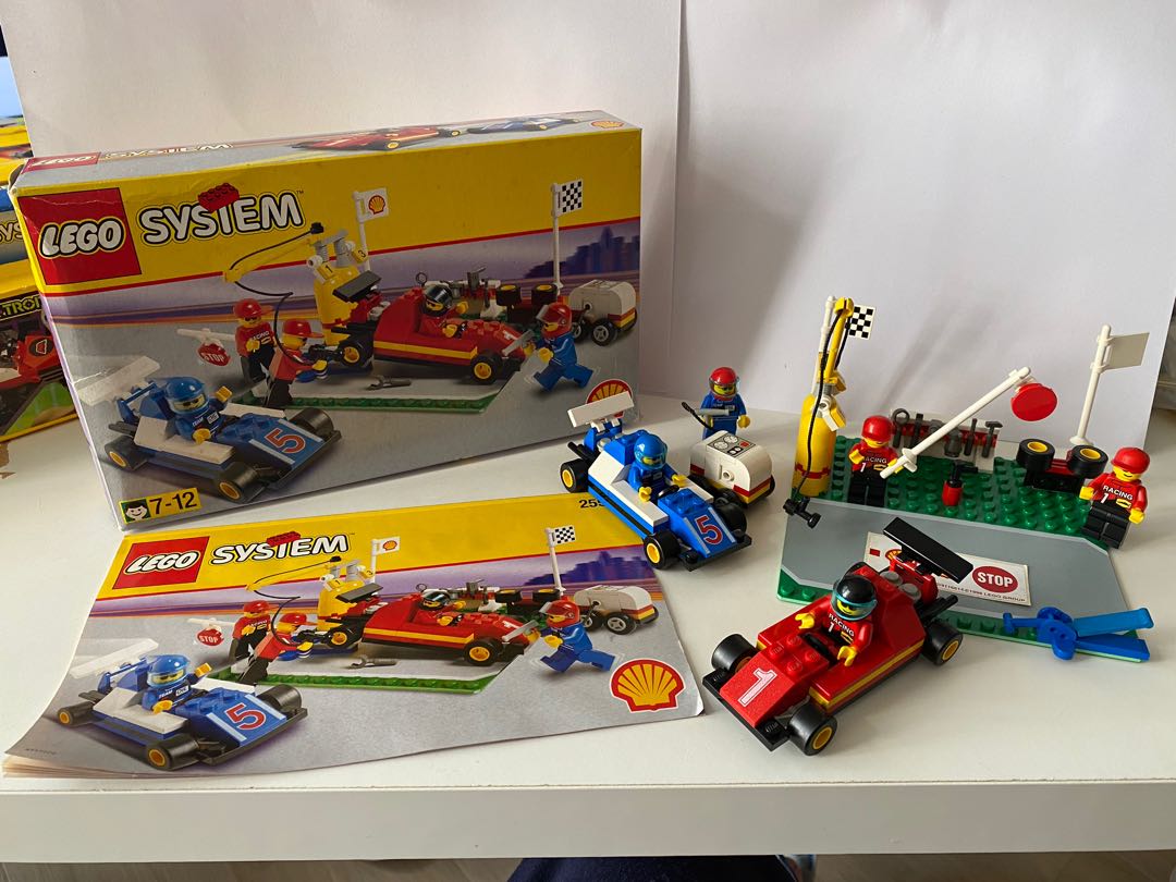 非常新 絕版 lego 2554 一級方程式賽車工作站Formula 1 Pit Stop, 興趣及遊戲, 玩具 & 遊戲類 - Carousell