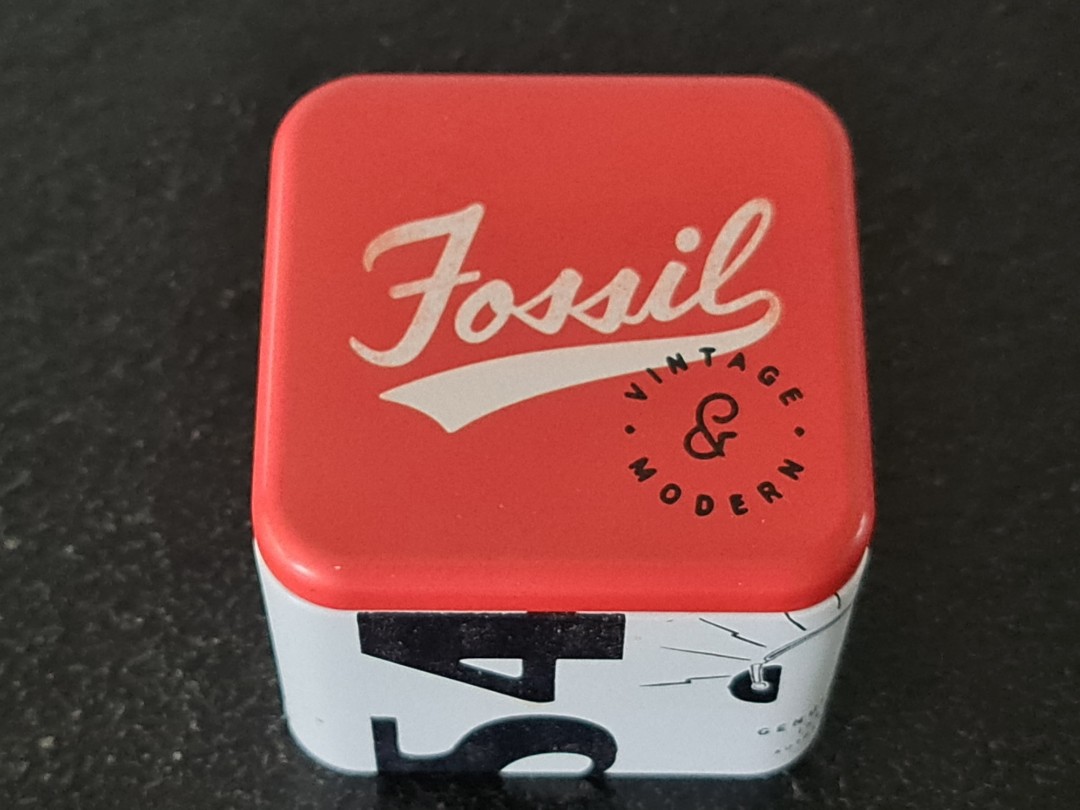 Fossil Watch Box, Men's Fashion, Watches & Accessories, Accessory ...