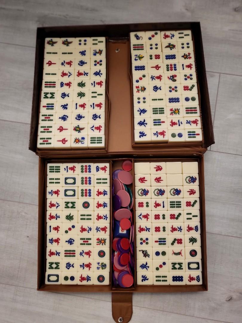 Full mahjong set for sale with chips, Hobbies & Toys, Toys & Games on ...