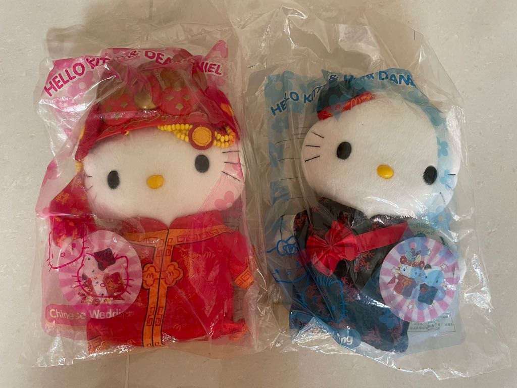 Hello Kitty Plush Toy - Chinese Wedding, Hobbies & Toys, Toys & Games ...