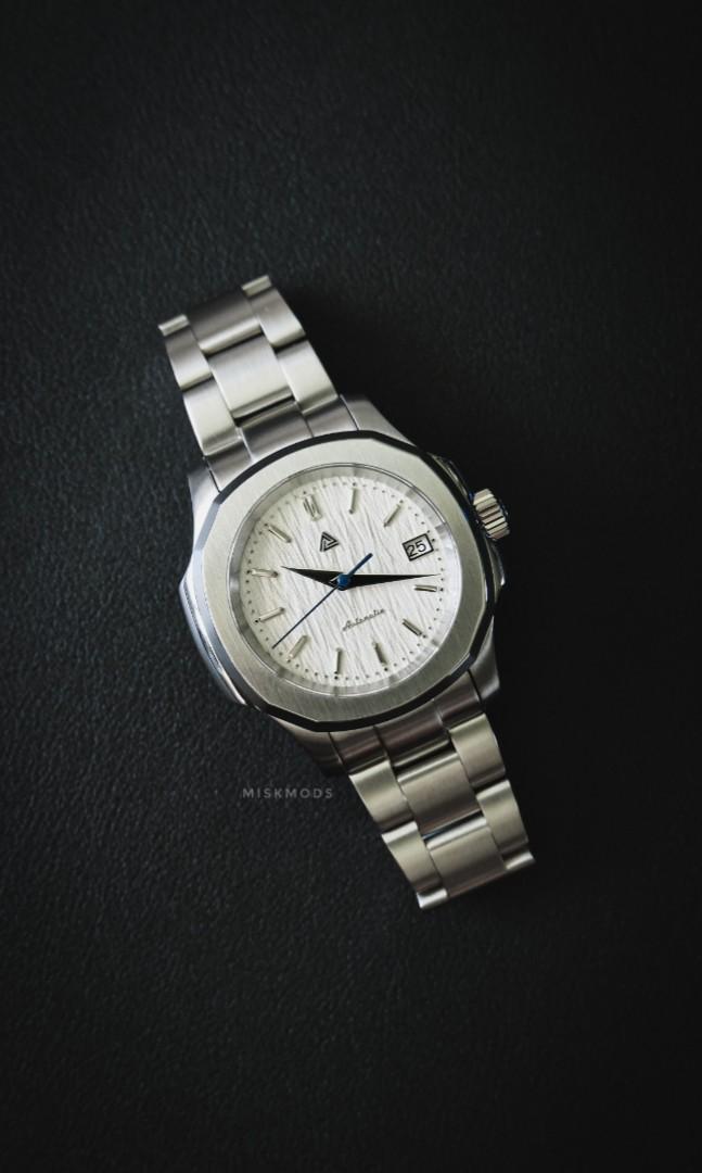 (PO) Seiko Mod SKX Nautilus White Birch Dial, Luxury, Watches on Carousell