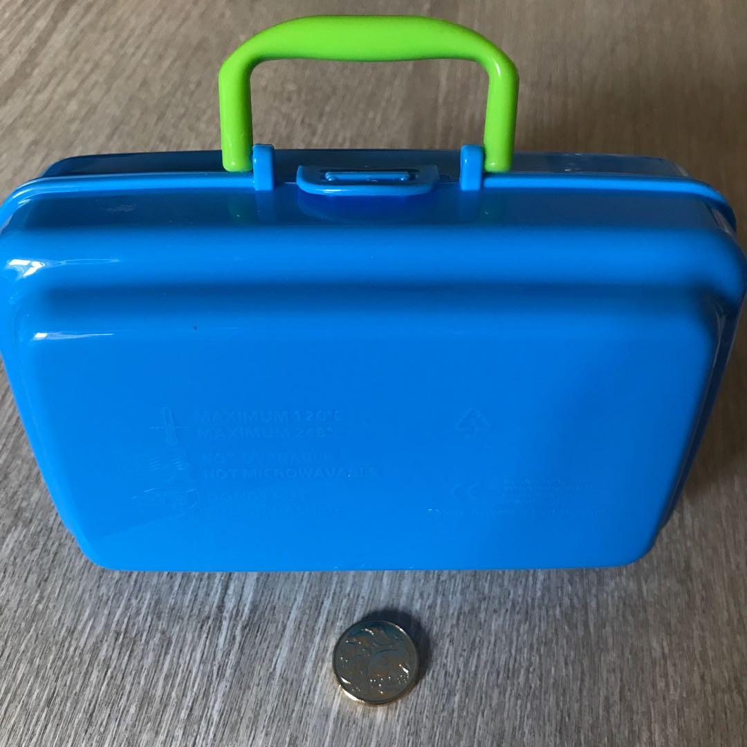 Kids Cartoon Network lunchbox, Everything Else on Carousell