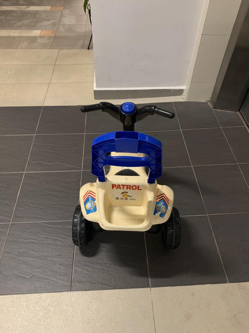 Kids Peddle Toy Car / Police Vehicle / Play Vehicle / Walker / Kick Car ...