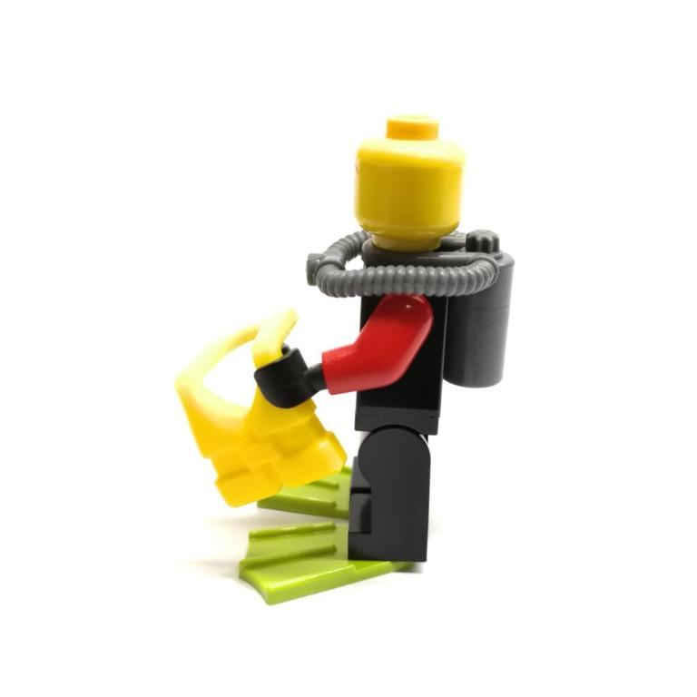 Lego Scuba Diving Gear Life Jacket, Flippers/Fin, Scuba Air Tank ...