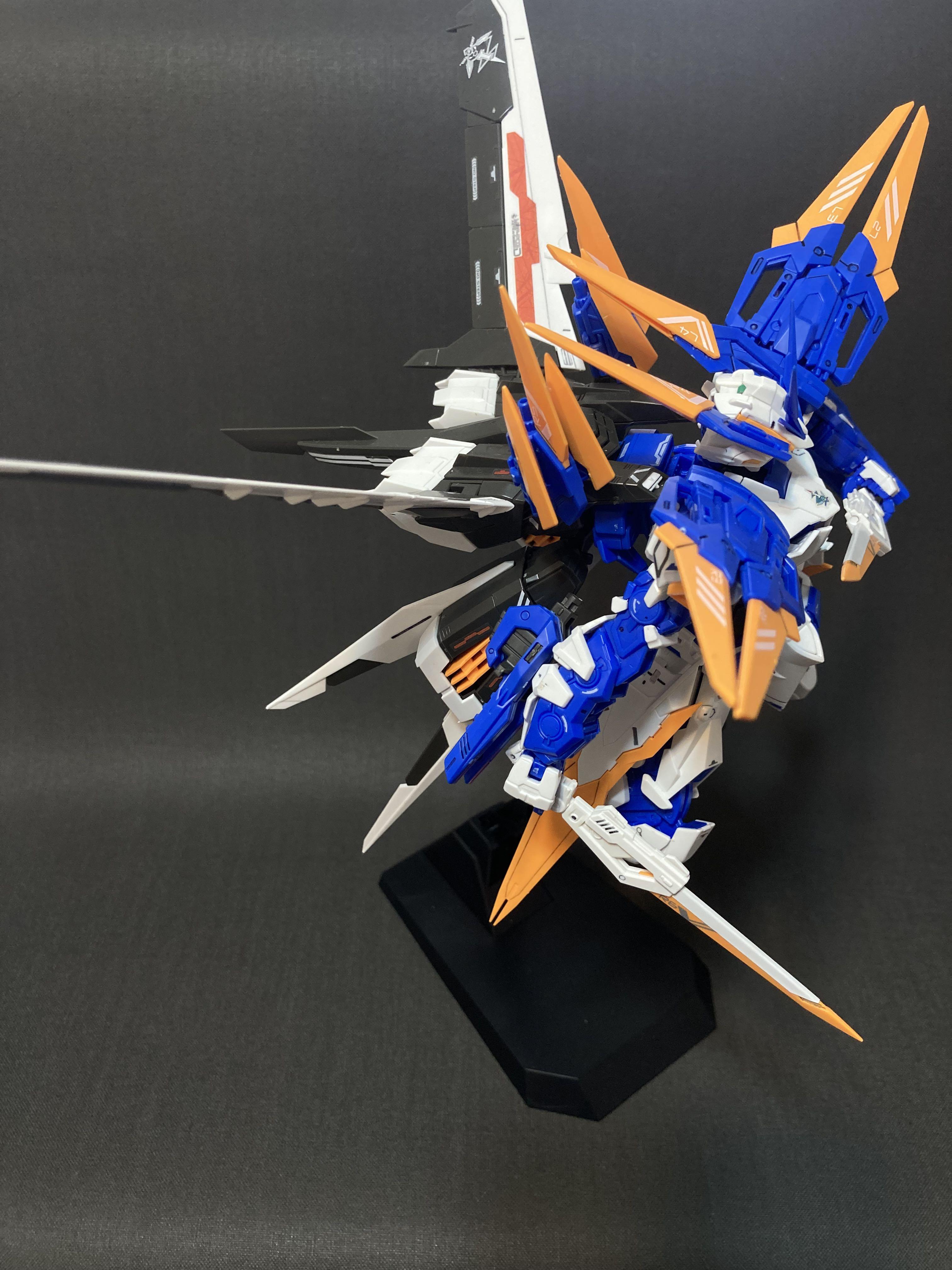 【清位放售】MG 1/100 Gundam Astray Blue Frame D 迷惘高達藍色機/藍異端D型 【成品】, 興趣及遊戲, 玩具 ...