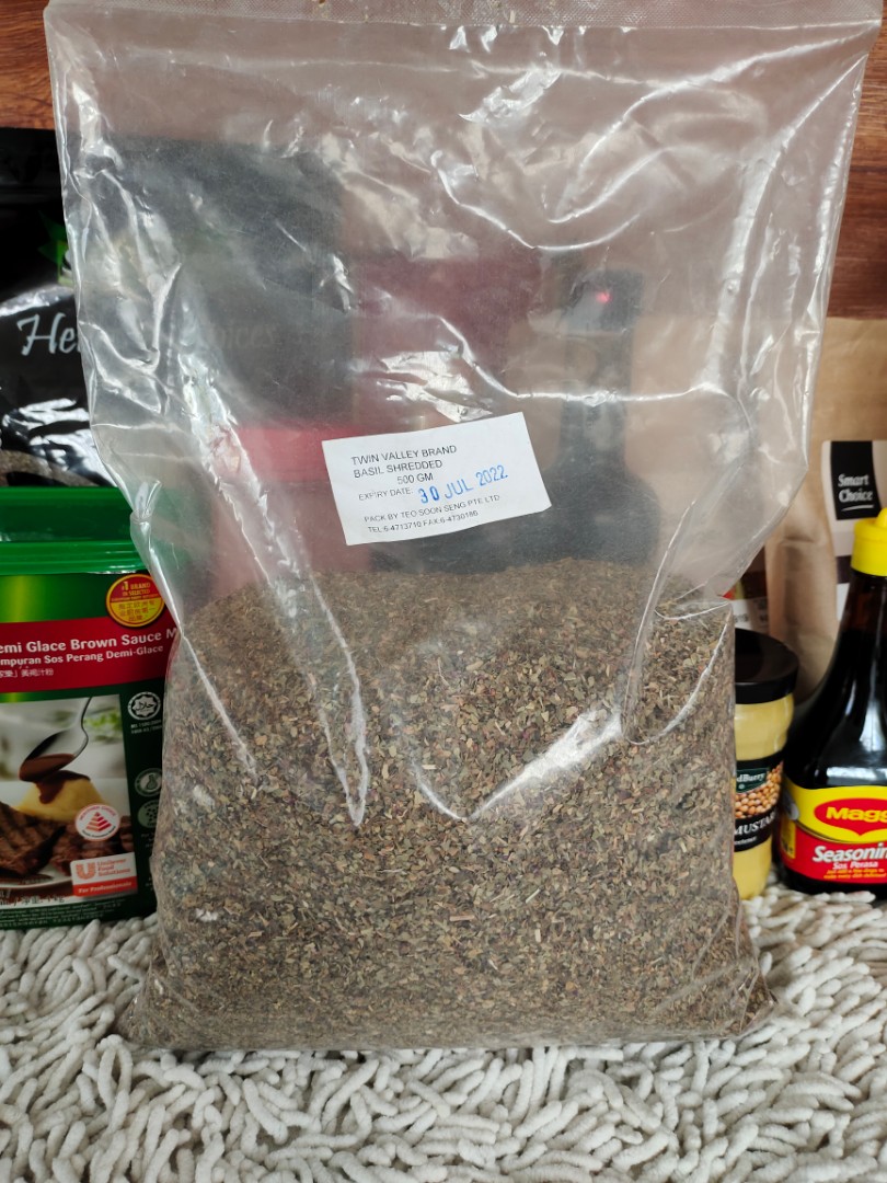 Shredded Basil, Food & Drinks, Spice & Seasoning on Carousell
