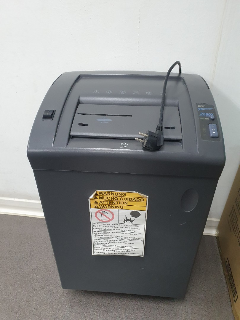 Shredder machine, Computers & Tech, Printers, Scanners & Copiers on ...