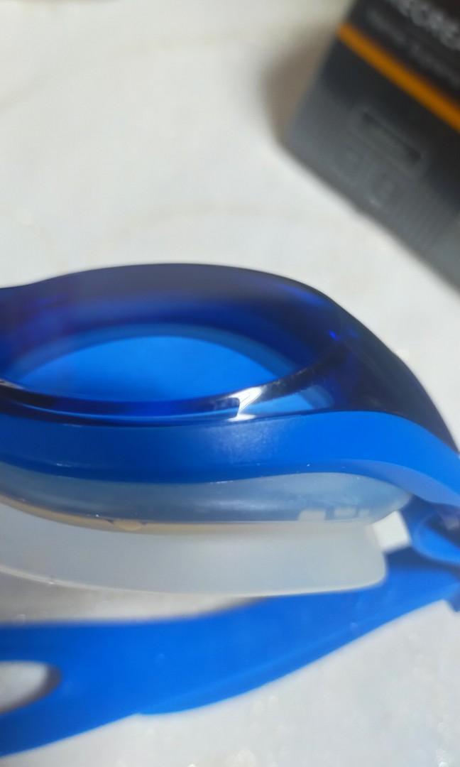 Speedo Graded Goggles, Men's Fashion, Watches & Accessories, Sunglasses ...