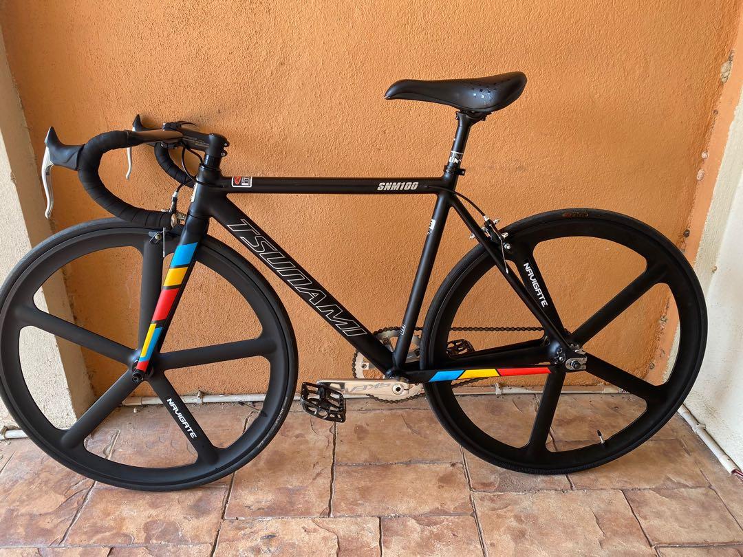 Tsunami Fixie, Sports Equipment, Bicycles & Parts, Bicycles on Carousell