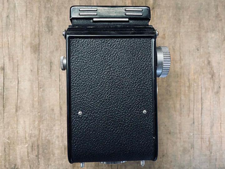 SOLD: Yashica-D Japanese TLR Film Camera, Photography, Cameras on Carousell