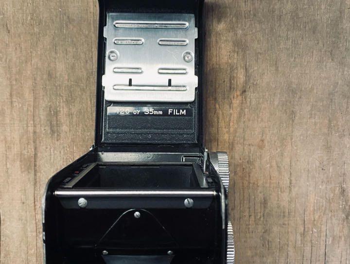 SOLD: Yashica-D Japanese TLR Film Camera, Photography, Cameras on Carousell