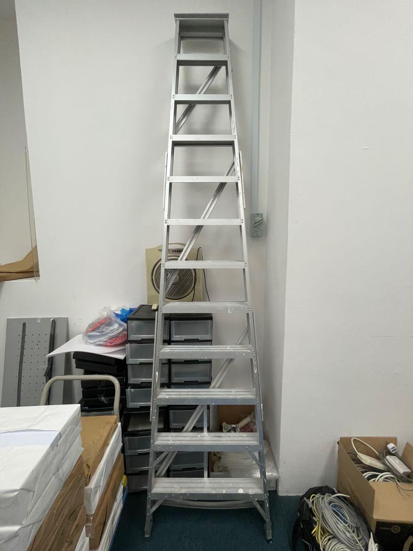 12 steps Ladder, Furniture & Home Living, Home Improvement ...
