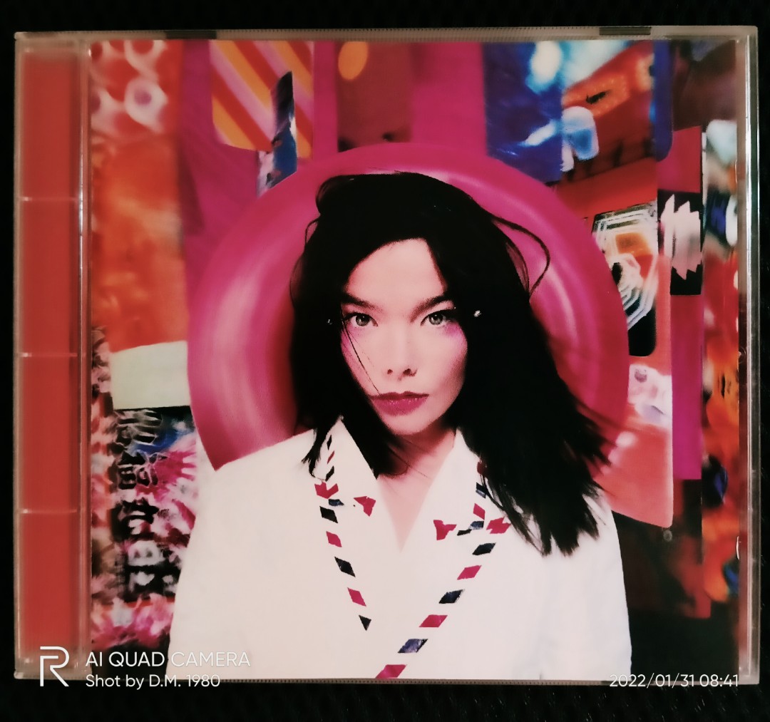 (CD) Bjork - Post, Hobbies & Toys, Music & Media, CDs & DVDs on Carousell