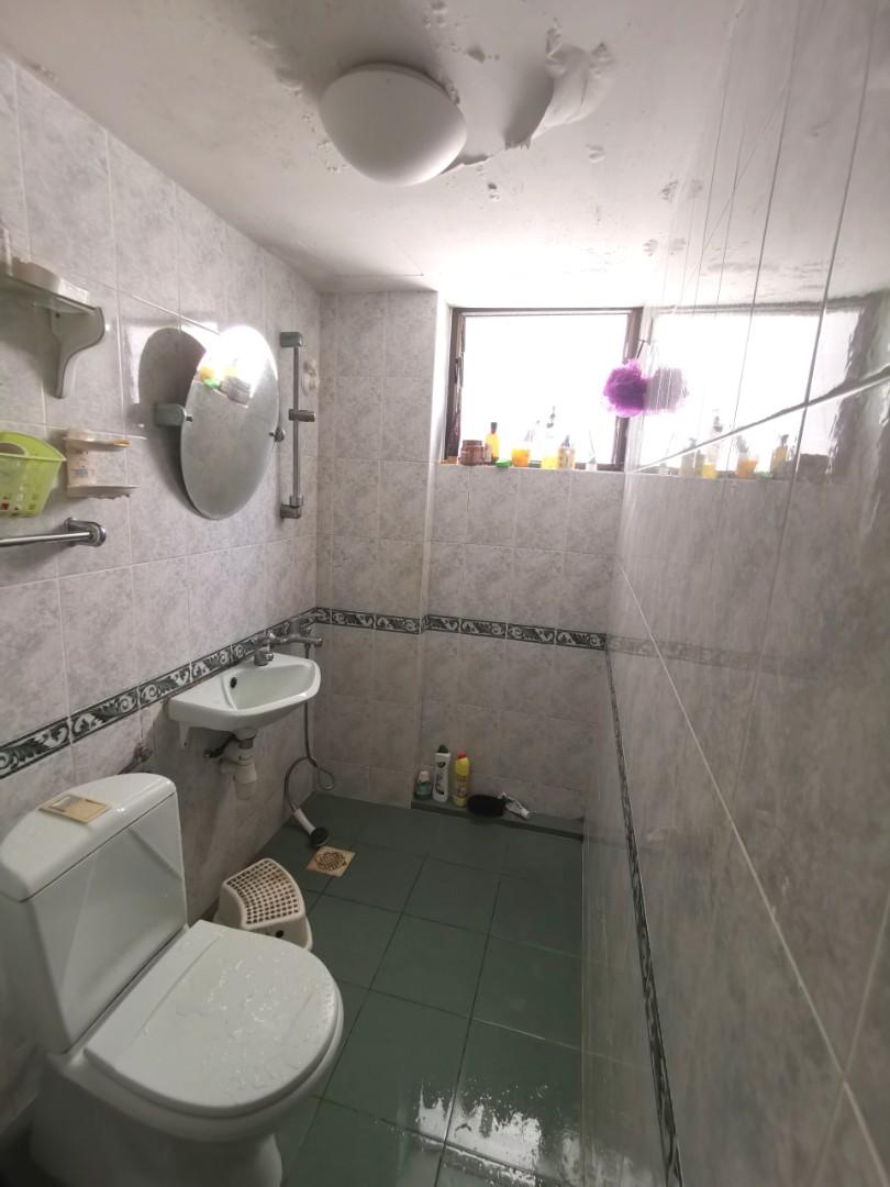 Clementi Mrt / Dover Mrt / Near NUS, Ngee Ann poly - common room ...