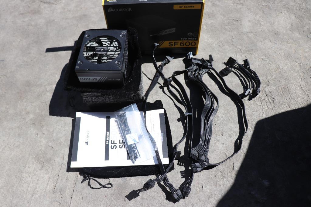 Corsair SF Series SF600 600 Watts Fully Modular Power Supply (80+ Gold Certified), Computers ...