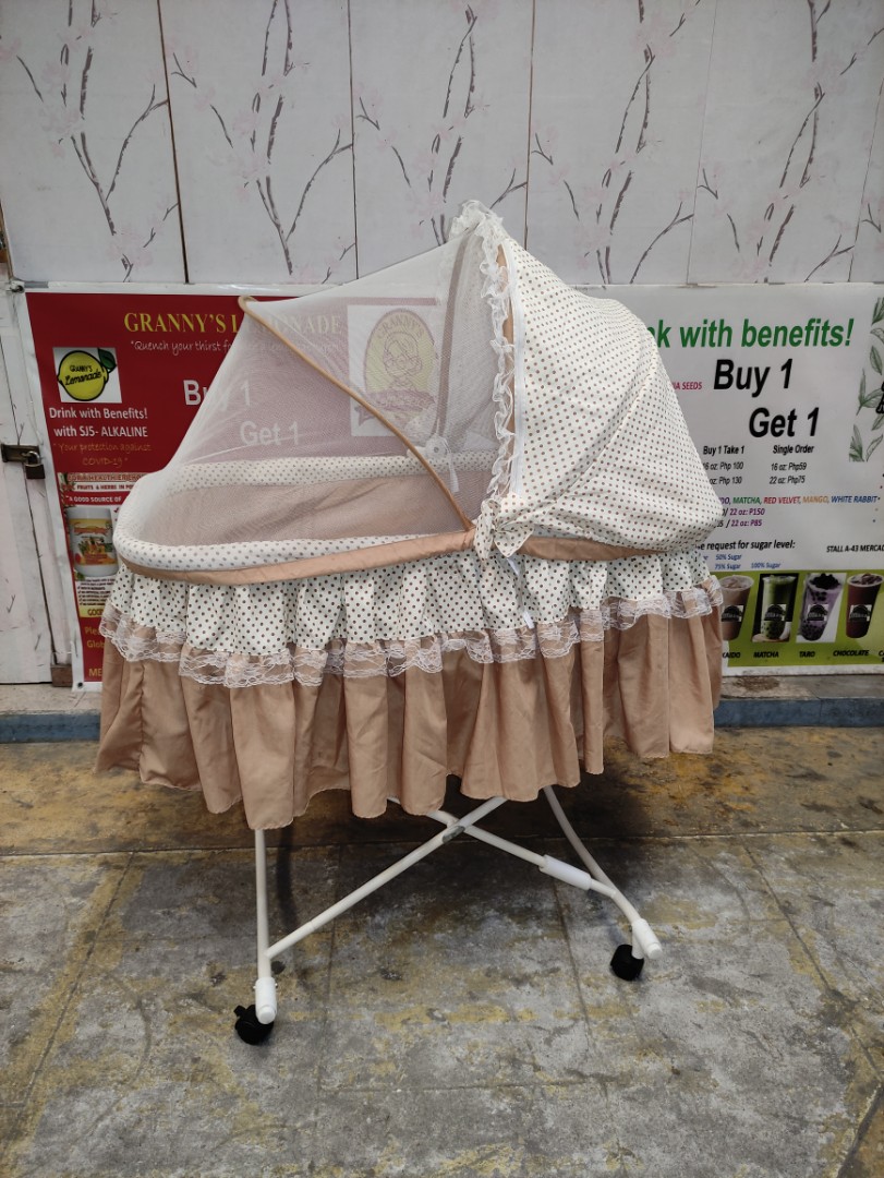 cradle bassinet japan surplus, Babies & Kids, Infant Playtime on Carousell