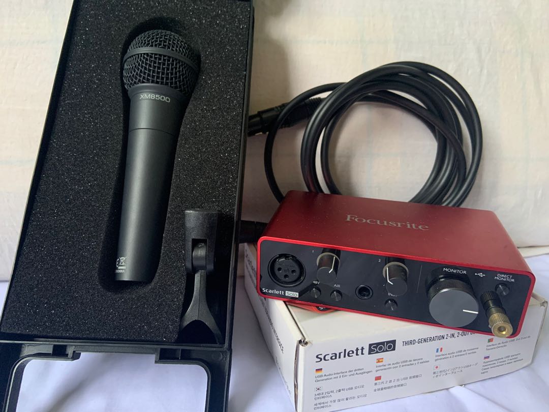 Focusrite scarlett solo 2i2 audio interface (gen 3) + Behringer xm8500 ...