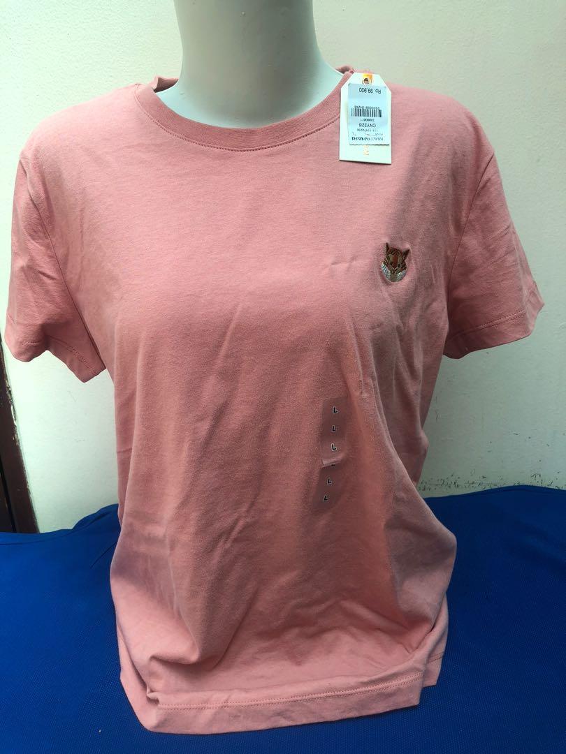 Kaos pink pushia conextio, Fesyen Wanita, Pakaian Wanita, Atasan di ...