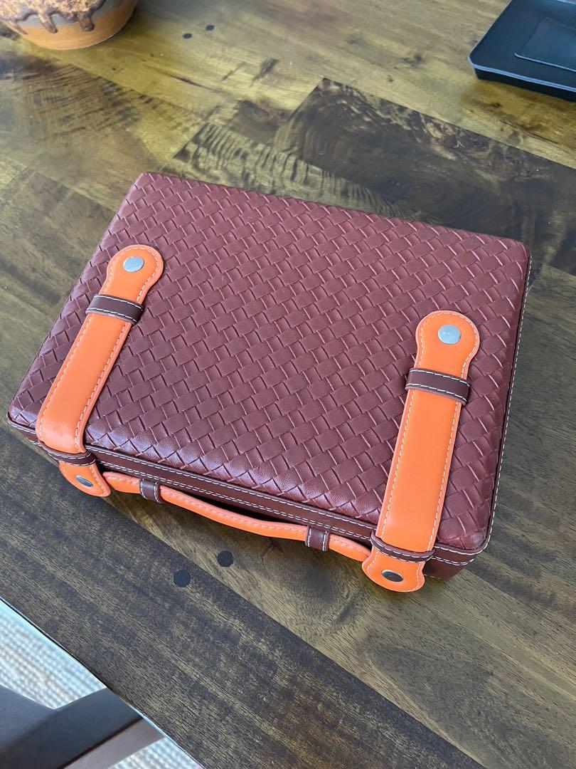 Portable Cedar Cigar Travel Case - Humidor, Men's Fashion, Bags ...