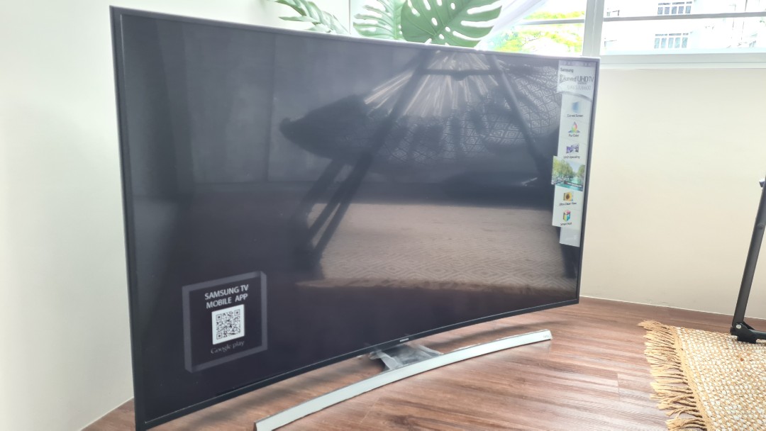 Samsung 65" inch Curved 4K TV, TV & Home Appliances, TV & Entertainment ...