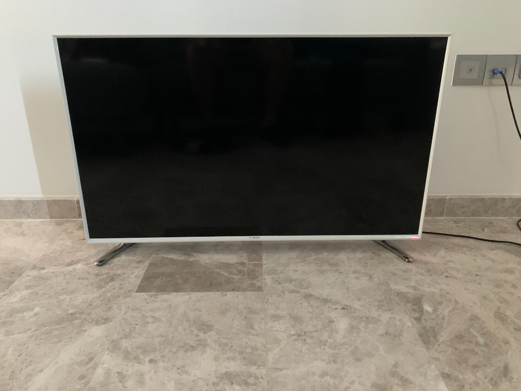 Samsung Full-HD Smart TV Wi-Fi white 40'', TV & Home Appliances, TV ...