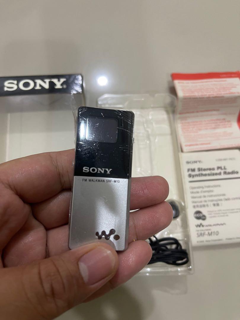 SONY RADIO FM SRF-M10, Hobbies & Toys, Collectibles & Memorabilia, Vintage Collectibles on Carousell