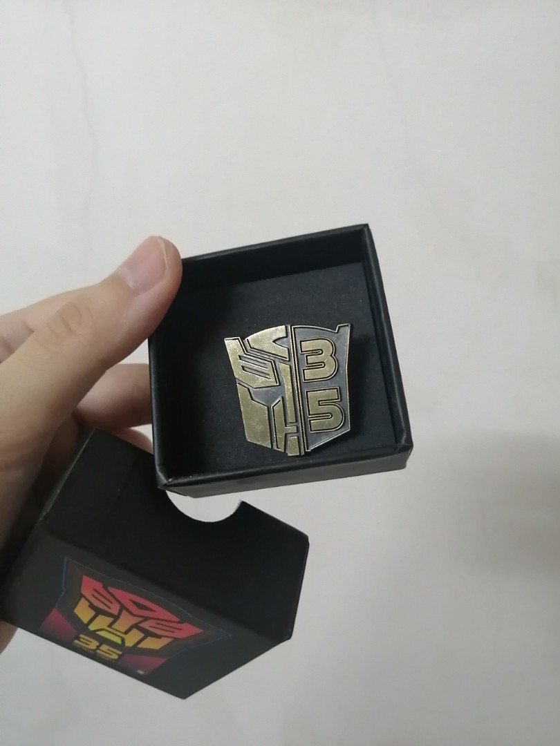 Transformer Pin, Hobbies & Toys, Collectibles & Memorabilia, Fan ...
