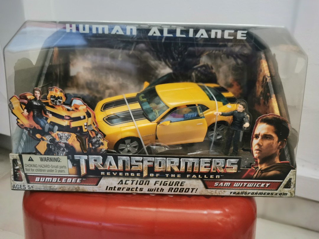 Transformers BumbleBee & Sam, Hobbies & Toys, Toys & Games on Carousell