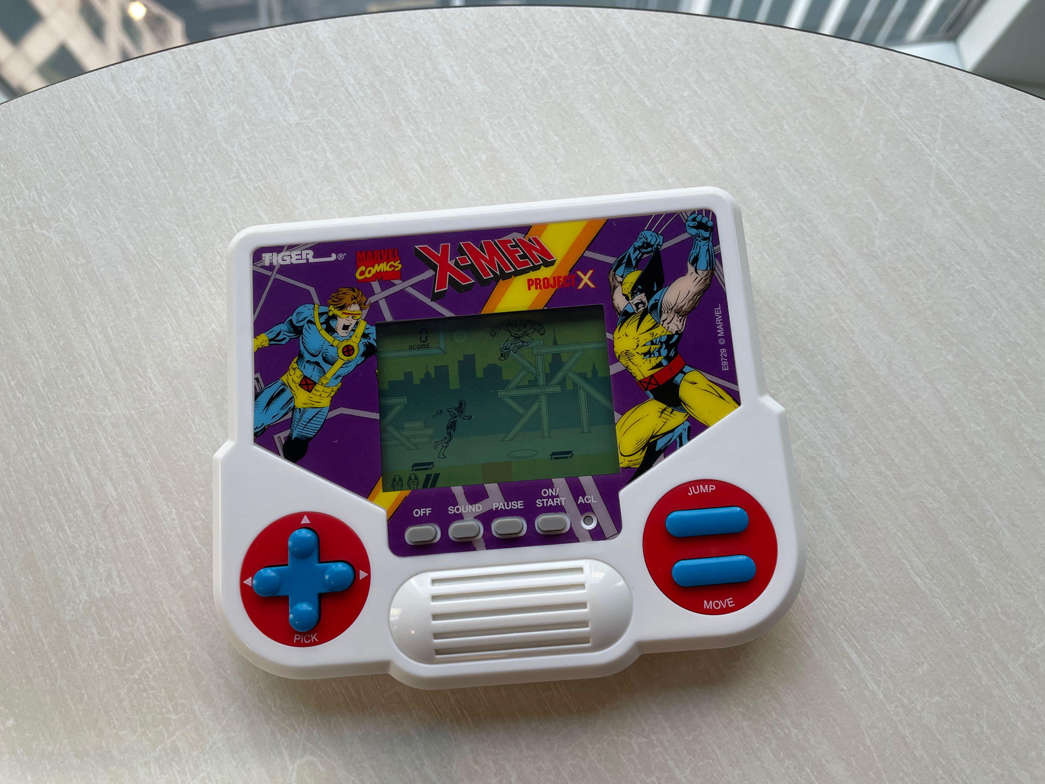 HASBRO Gaming handheld retro LCD video games : Jurassic park, X-men ...
