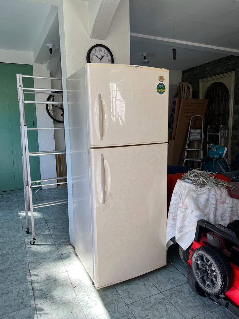 LG Express Cool Turbo Refrigerator & Freezer, TV & Home Appliances ...