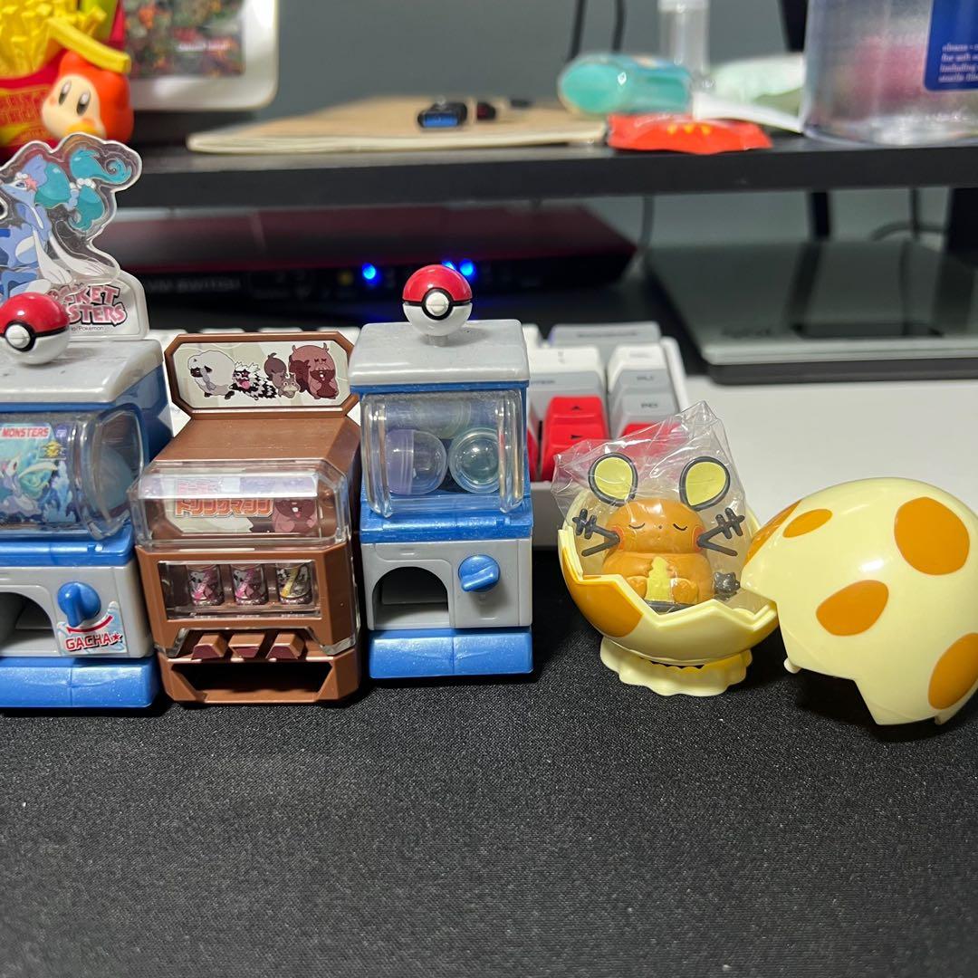 Pokémon vending machine Gachapon, Hobbies & Toys, Toys & Games on Carousell