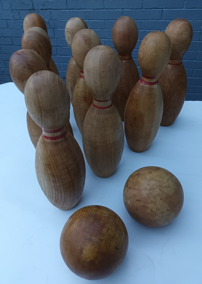 Rare Vintage Wooden Bowling Set, Hobbies & Toys, Memorabilia ...