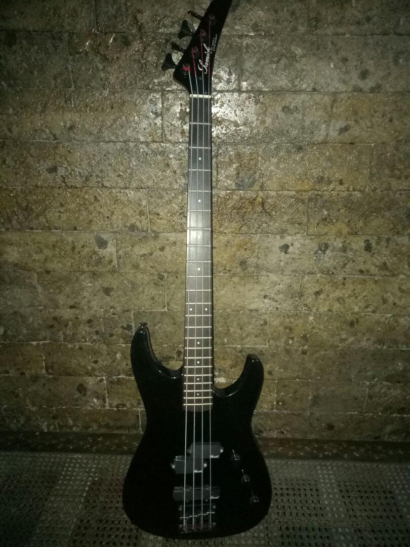 Samick bass, Hobbies & Toys, Music & Media, Musical Instruments on ...
